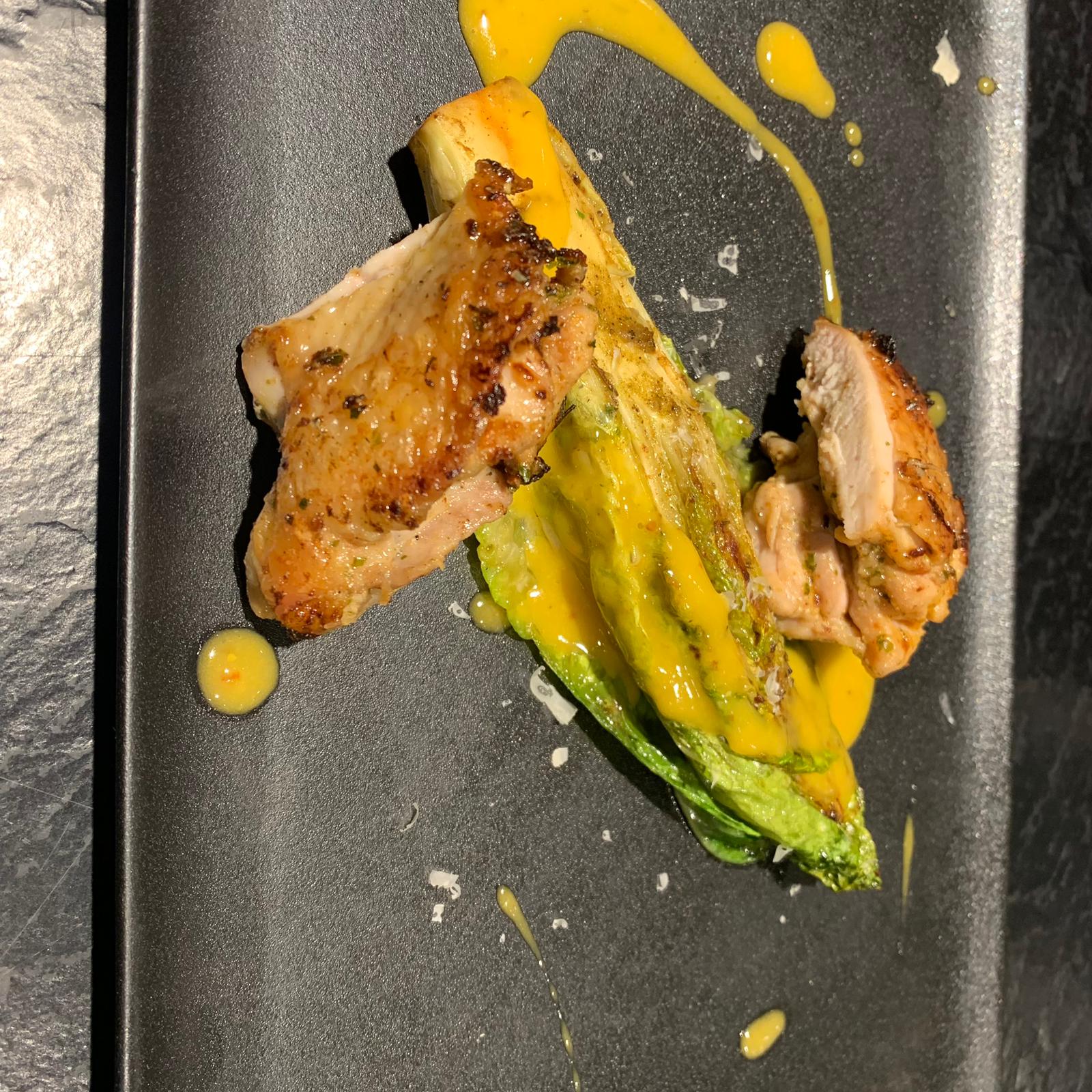 Pollo Fino mit gegrilltem Salat | Ein Rezept von Der Ludwig