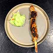 Thailändische Muu Ping Spieße mit Gurkenrelish| Ein Rezept von DER LUDWIG